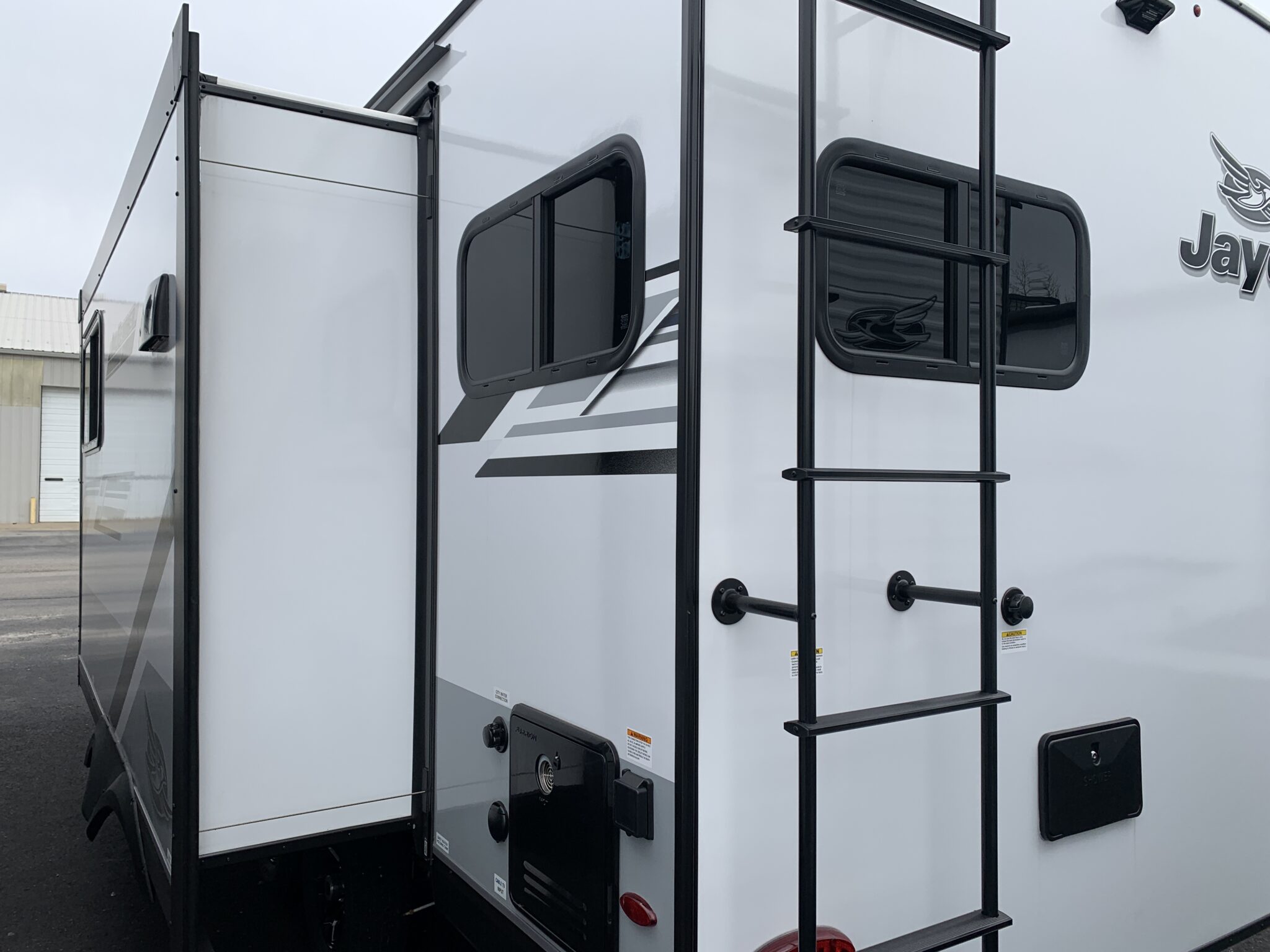 2025 JAYCO JAY FEATHER 21MML | Roy's RV Supercenter in West Virginia