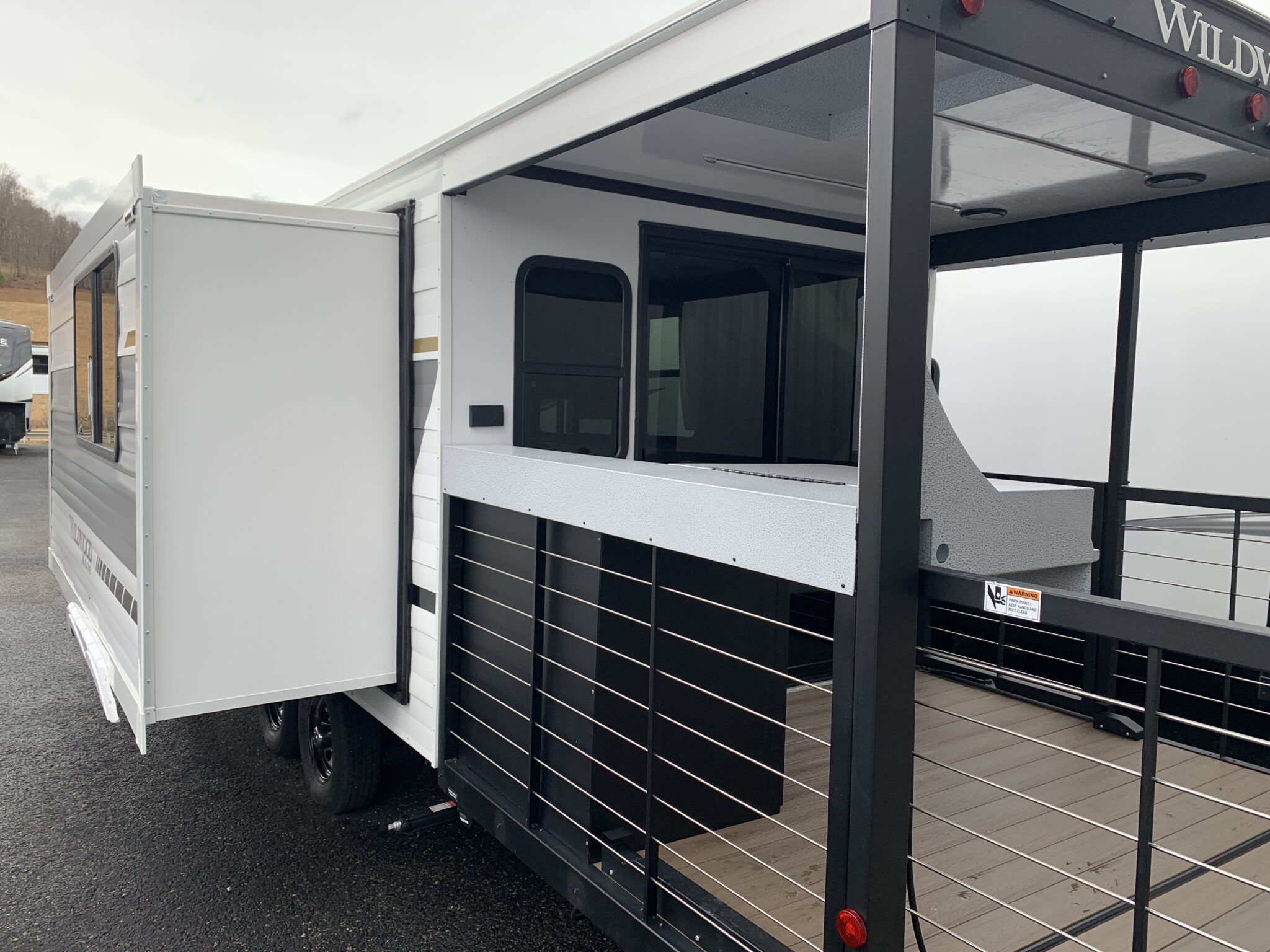 2025 FOREST RIVER WILDWOOD 22 VERANDA | Roy's RV Supercenter in West ...