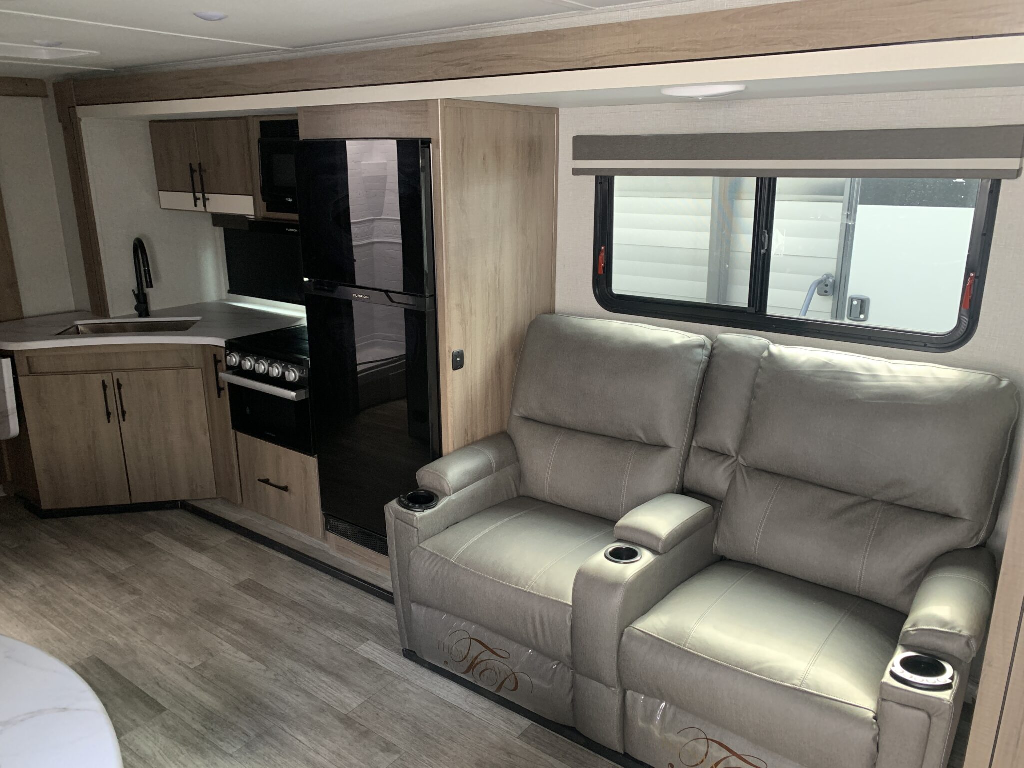 2023 GRAND DESIGN IMAGINE 25BHE | Roy's RV Supercenter in West Virginia