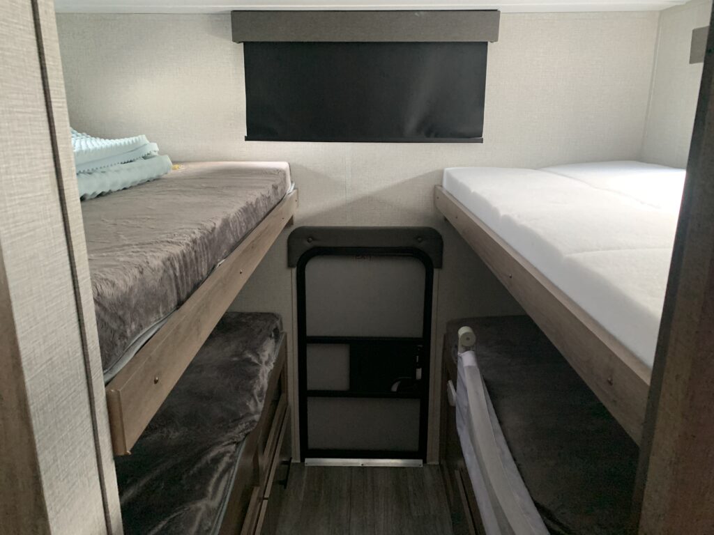 2023 GRAND DESIGN IMAGINE 25BHE | Roy's RV Supercenter in West Virginia