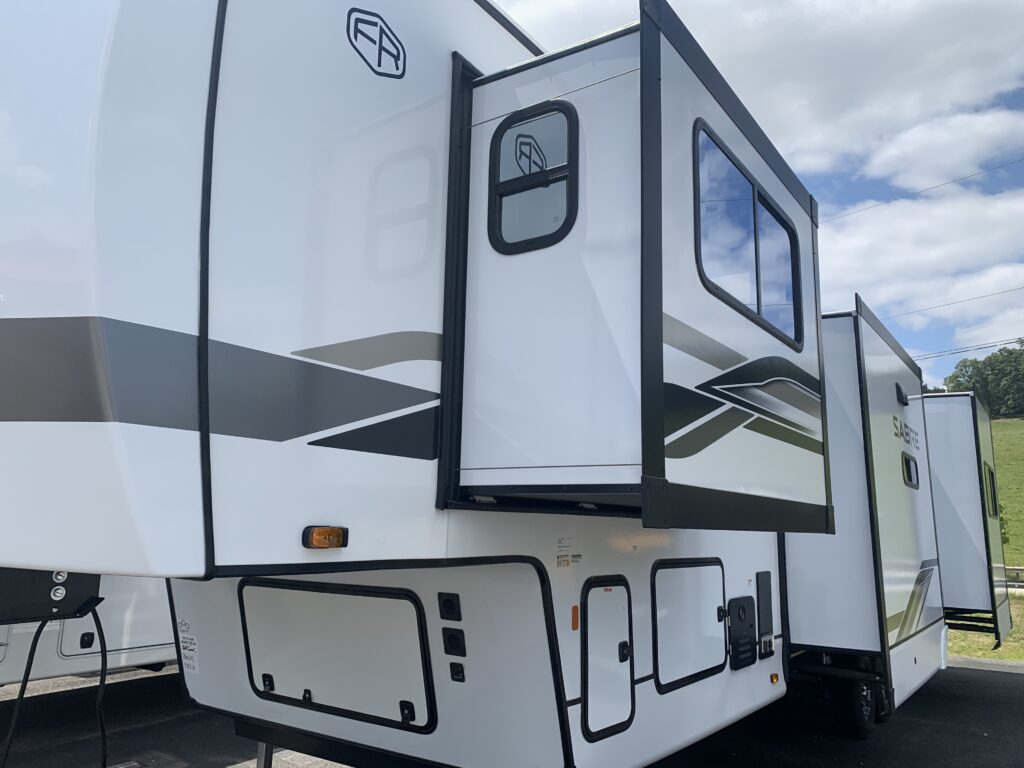 2026 FOREST RIVER SABRE 37FLH | Roy's RV Supercenter in West Virginia