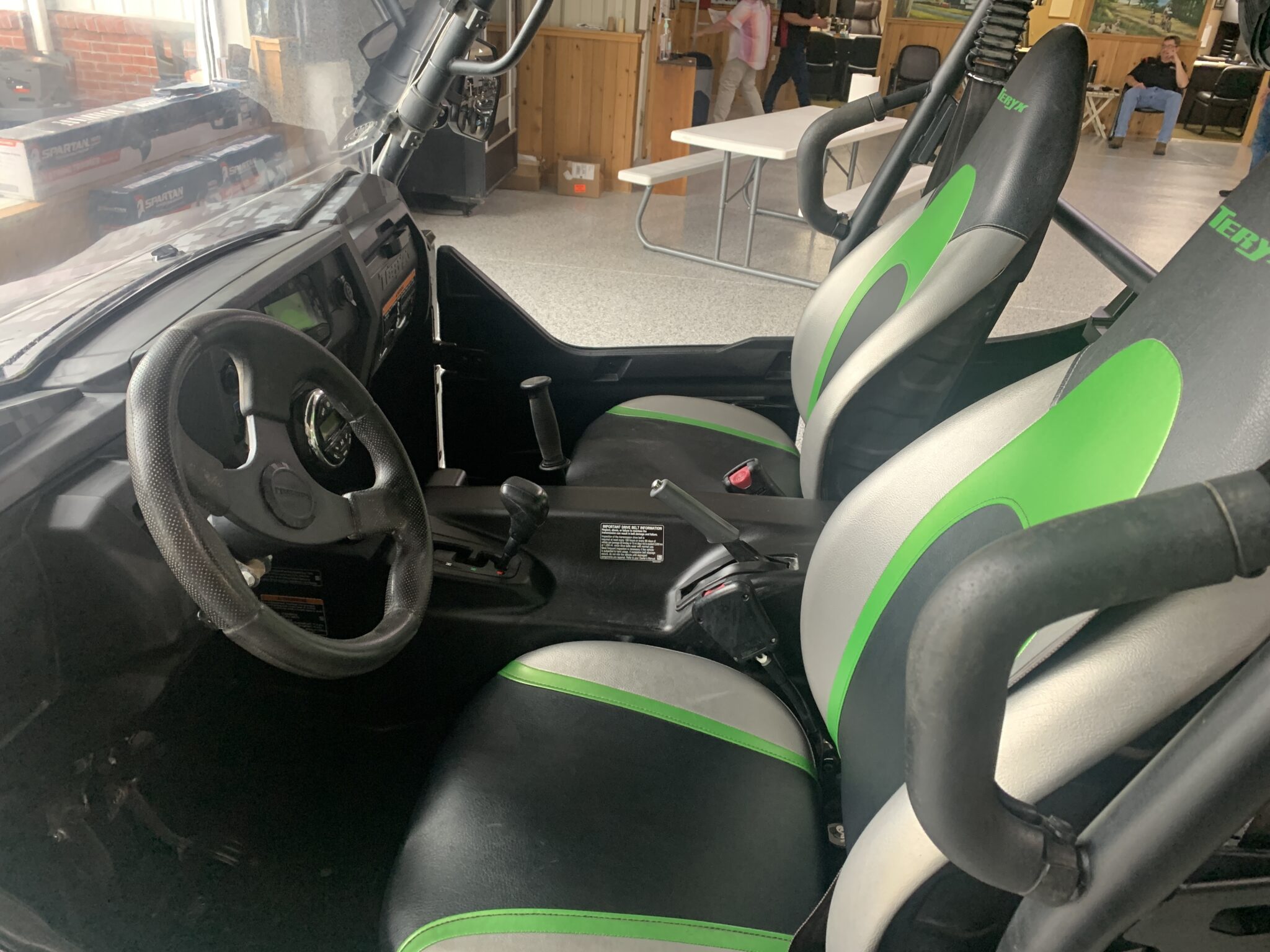 2018 KAWASAKI TERYX LE 800 SXS | Roy's RV Supercenter in West Virginia