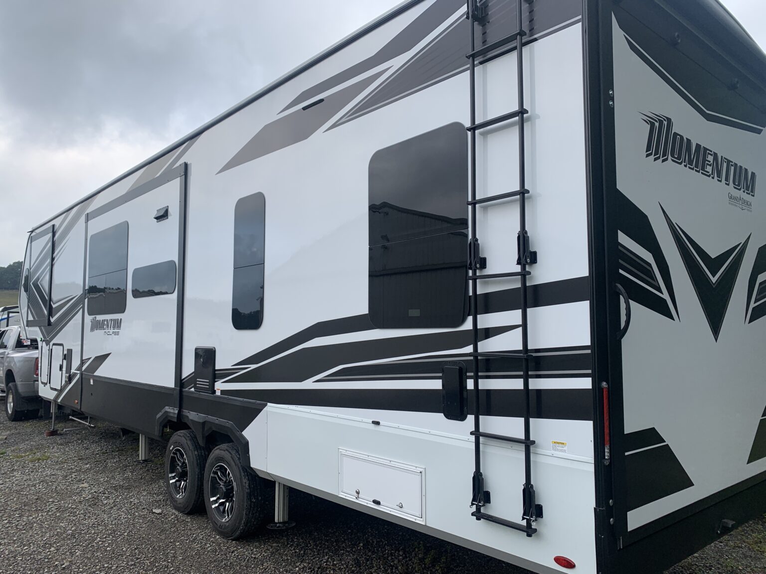 2025 GRAND DESIGN MOMENTUM 344M TOY HAULER 5TH WHEEL | Roy's RV Supercenter in West Virginia