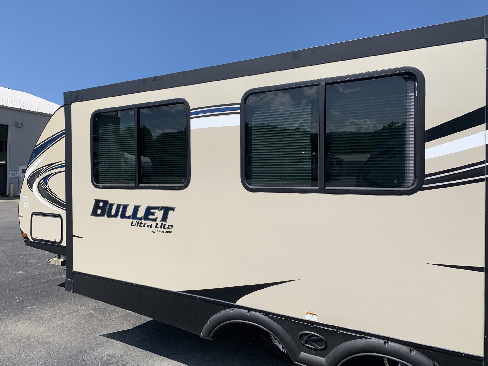 2017 KEYSTONE BULLET 272BHS | Roy's RV Supercenter in West Virginia