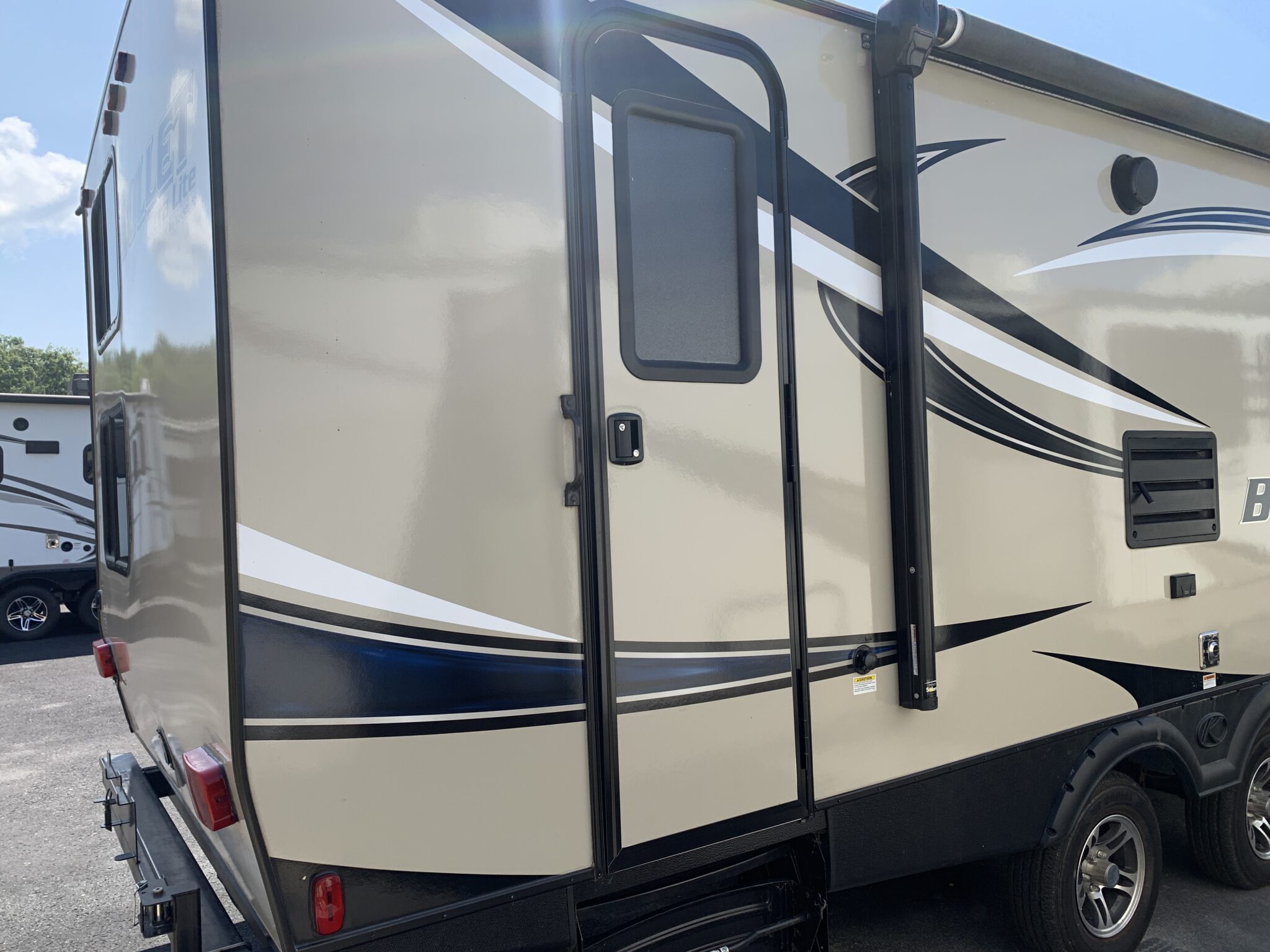 2017 KEYSTONE BULLET 272BHS | Roy's RV Supercenter in West Virginia